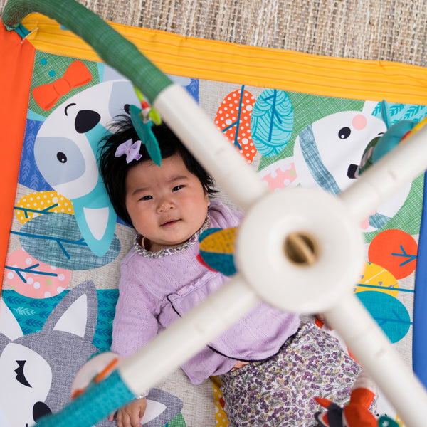 Deluxe Twist & Fold Activity Gym & Play Mat™ Forest – Infantino