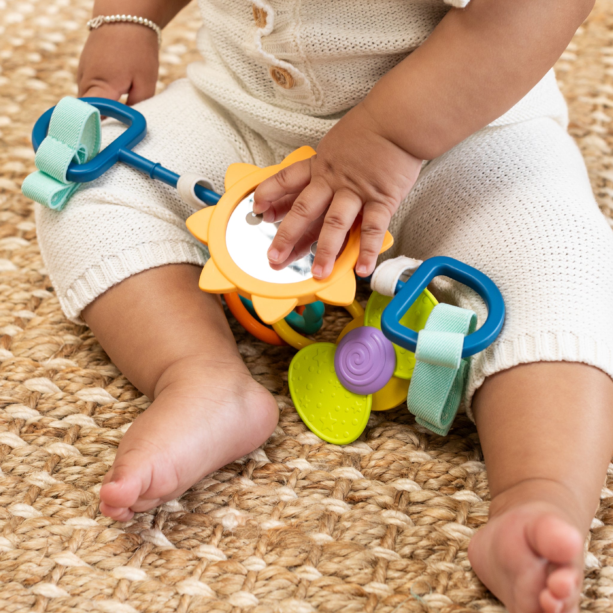 Sensory Travel Bar – Infantino