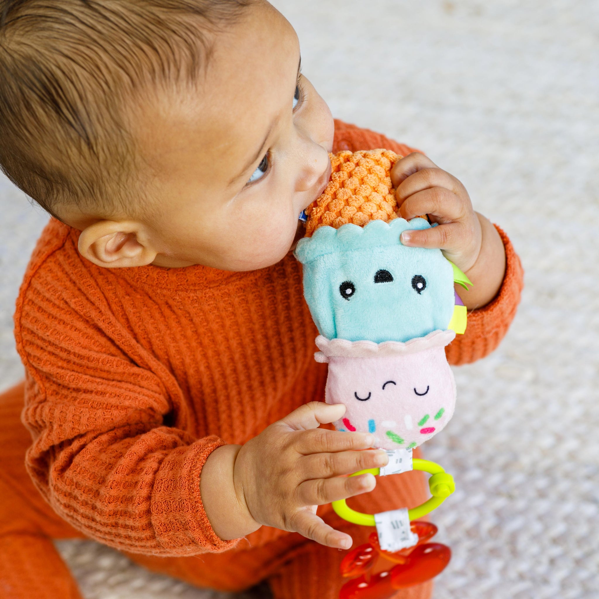 Plushy Pal & Teether Ice Cream – Infantino