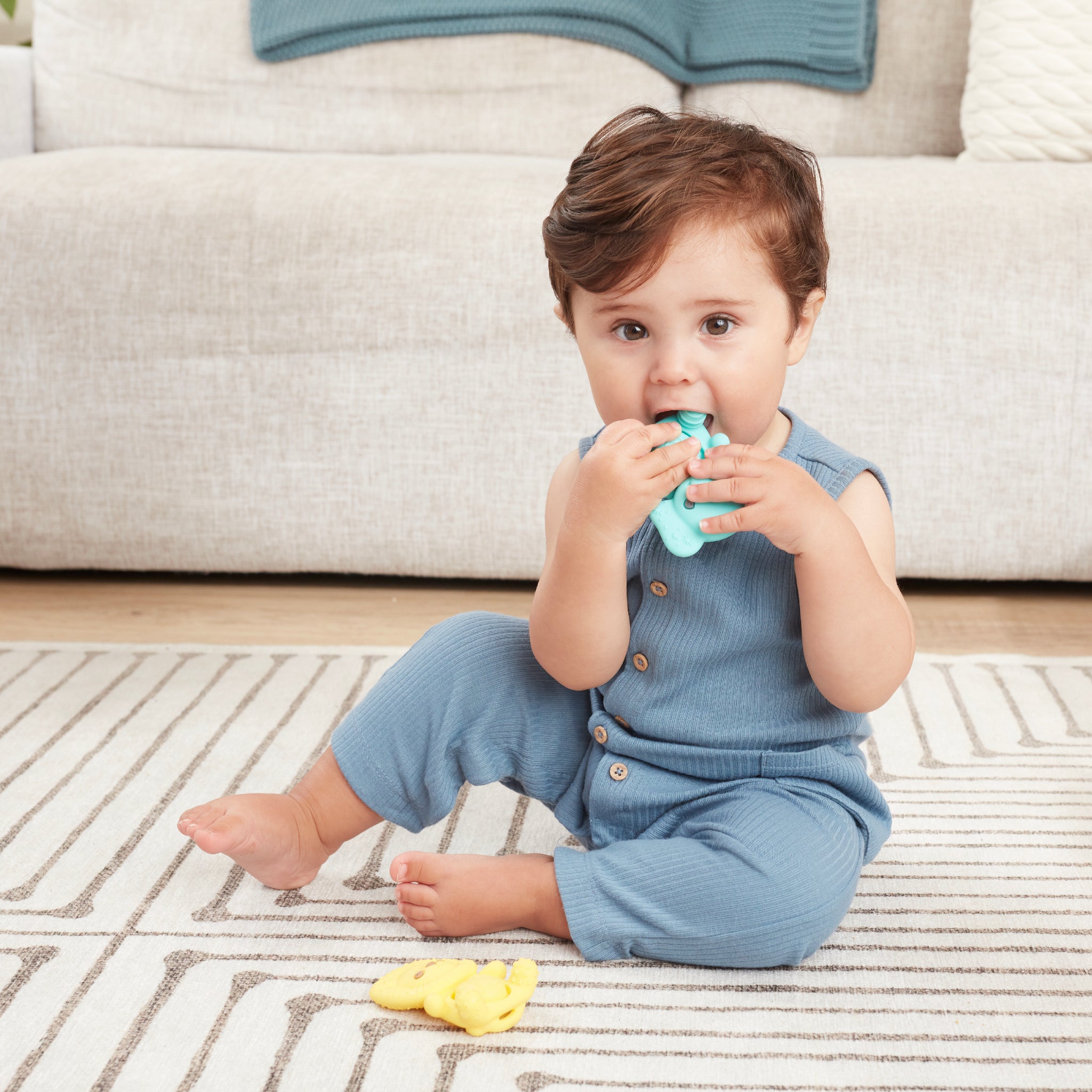 TEETHIMAL POP PALS Elephant & Lion – Infantino