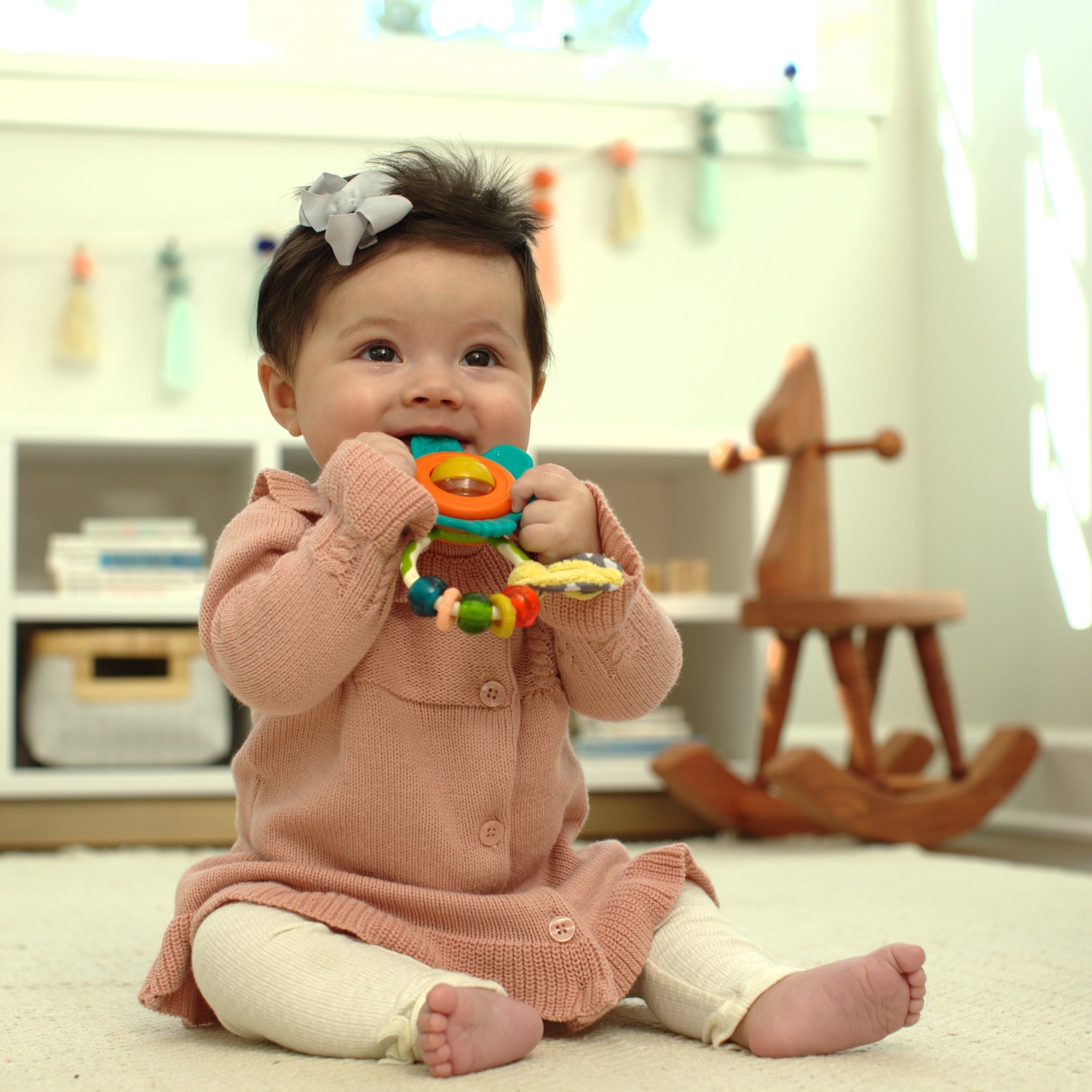 Spinning Rattle Teether™ – Infantino