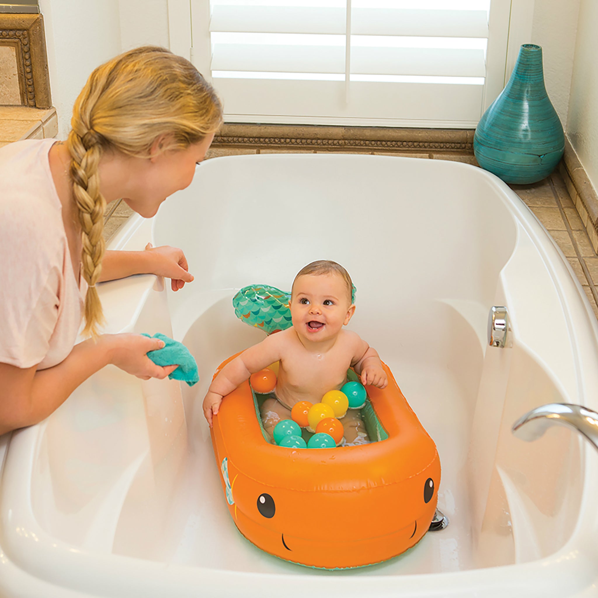 Bubble Bath Inflatable Bath Tub™ – Infantino