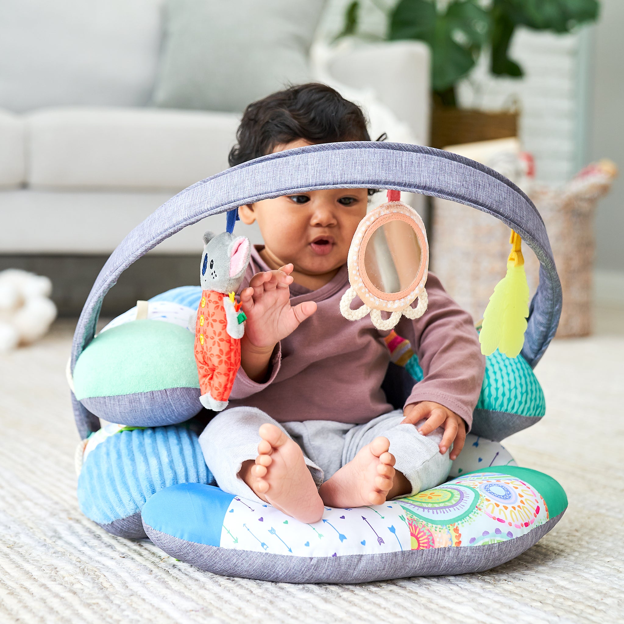 3-in-1 Tummy Time, Sit Support & Mini Gym – Infantino