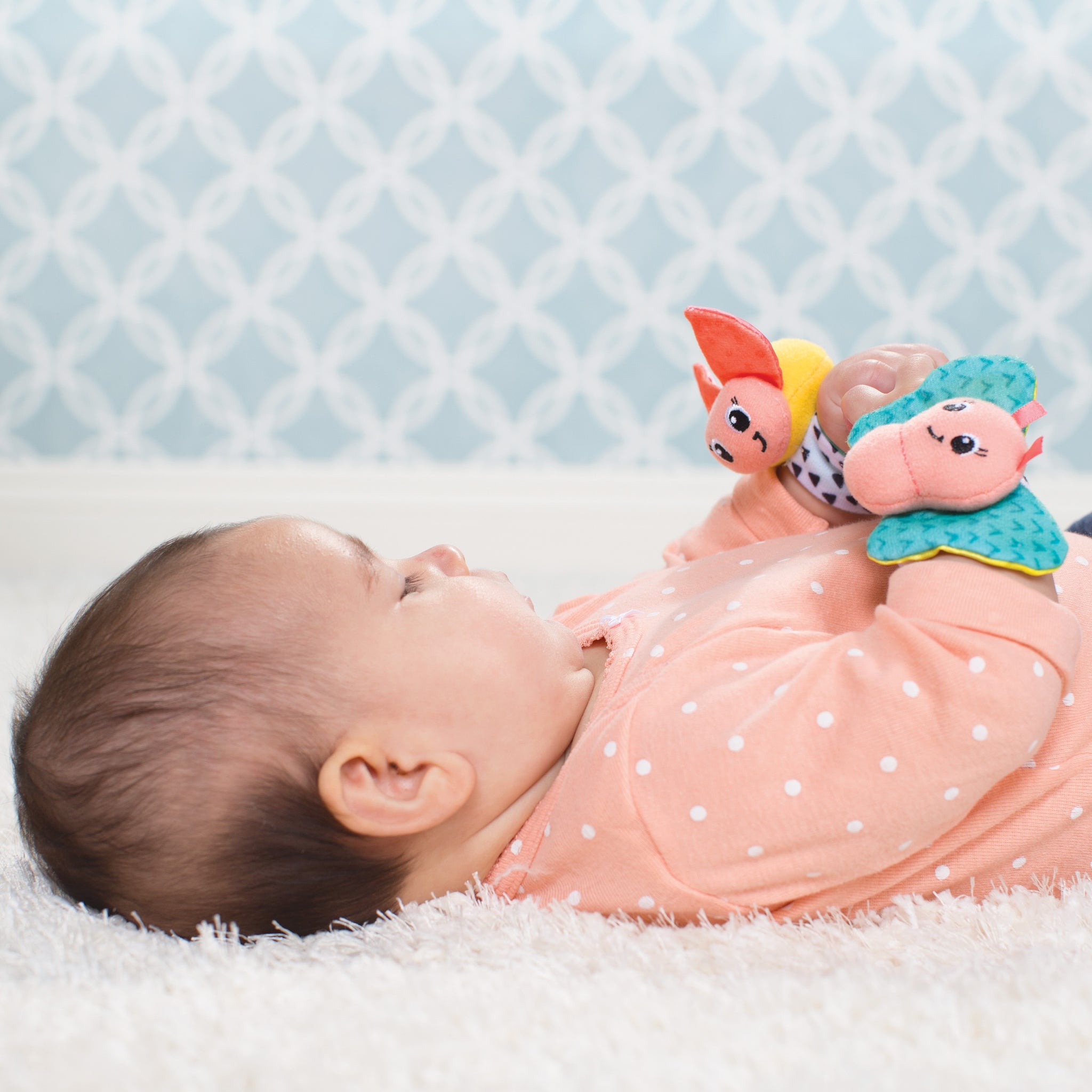 Wrist Rattles™ Butterfly & Lady Bug – Infantino