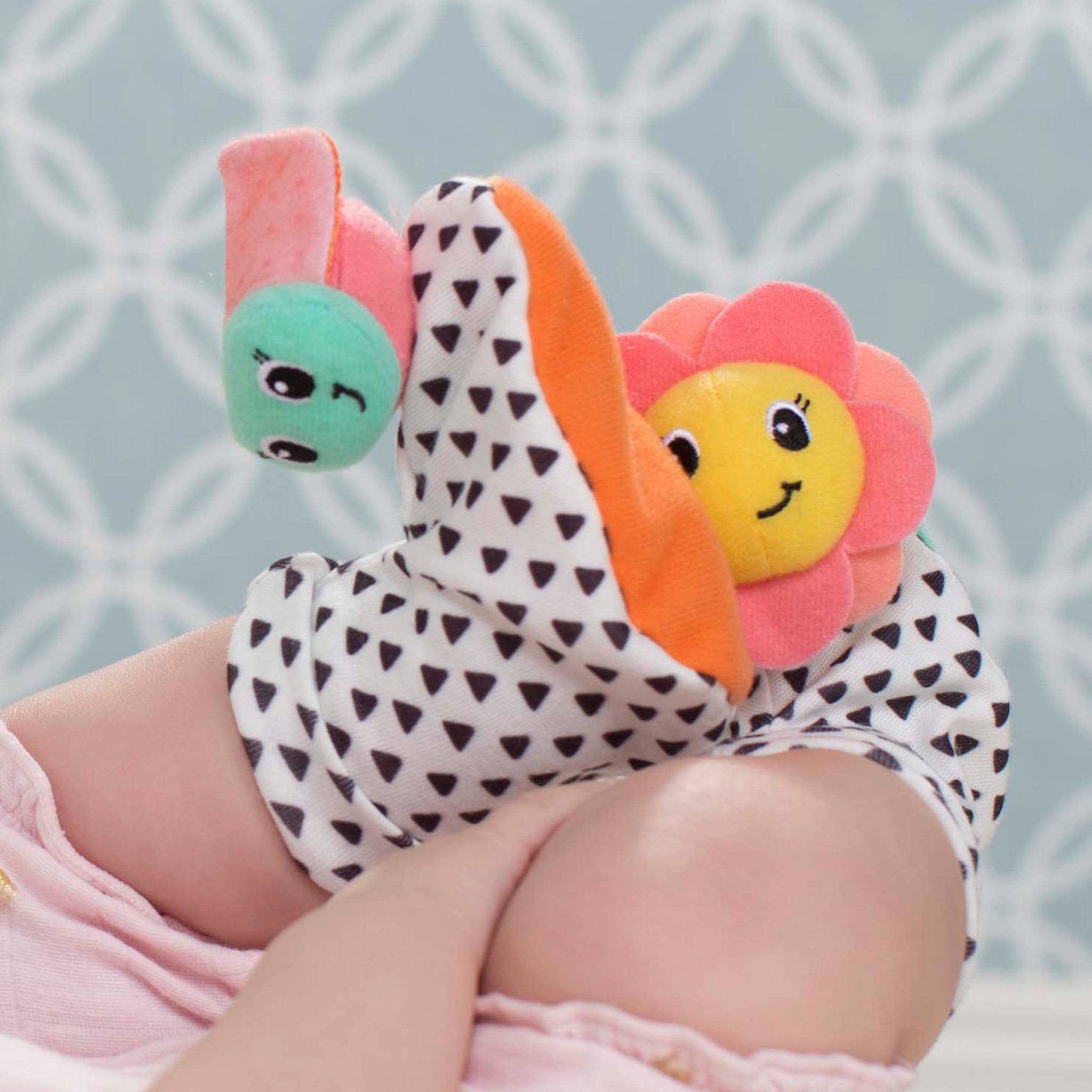 Foot Rattles™ - Flower & Lady Bug – Infantino