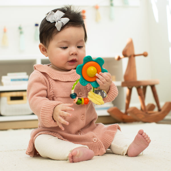 Spinning Rattle Teether™ – Infantino