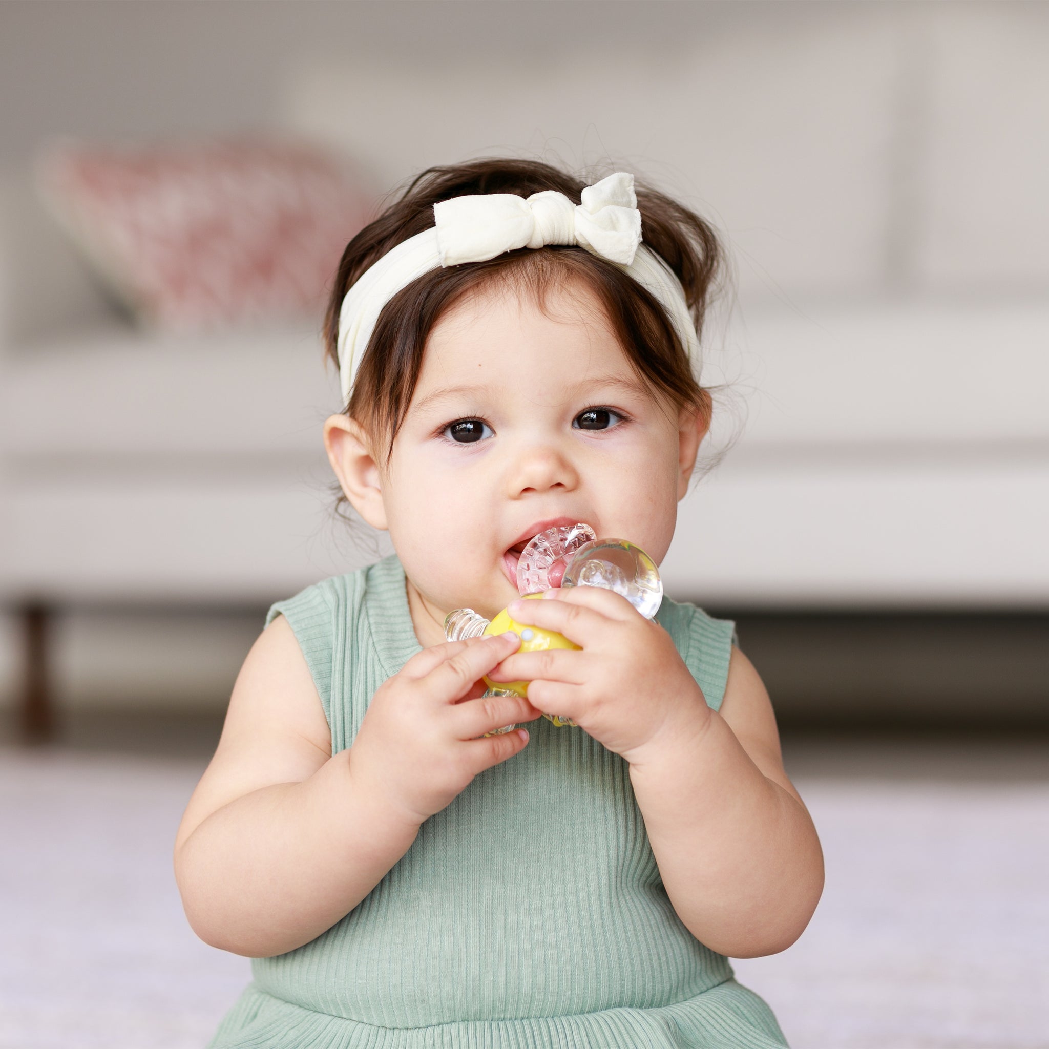 Crystal Clear Peek & See Soft Rattle Teether™ - Monkey – Infantino